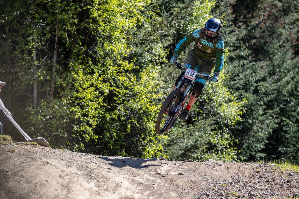 Downhill Mountain Biking - Downhill DH Cycling